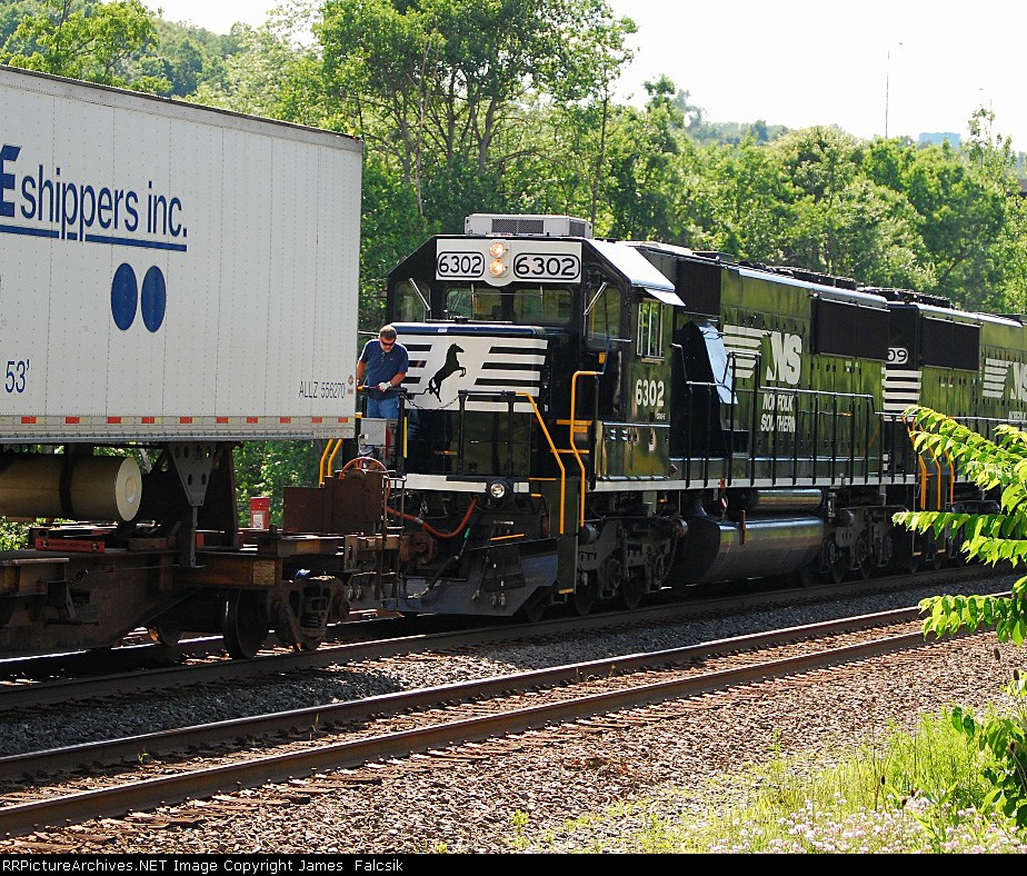 NS 20R gets a helper at Rade